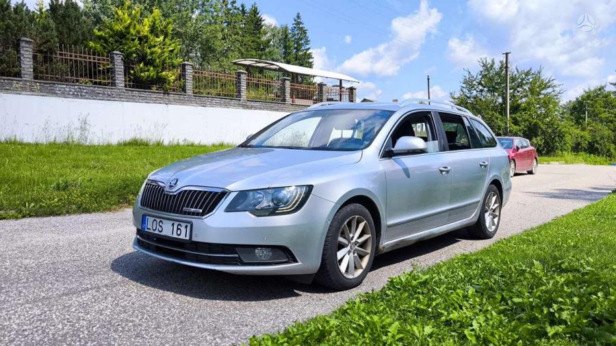Grey Skoda SuperB 2015 in Vilnius, with an engine capacity of 1.60 L and mileage of 407 thousand km for 3300 €, photo 3 on AUTOMOTO.COM.LV