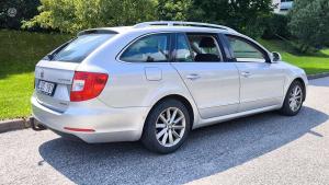 Grey Skoda SuperB 2015 in Vilnius, with an engine capacity of 1.60 L and mileage of 407 thousand km for 3300 €, photo 6 on AUTOMOTO.COM.LV