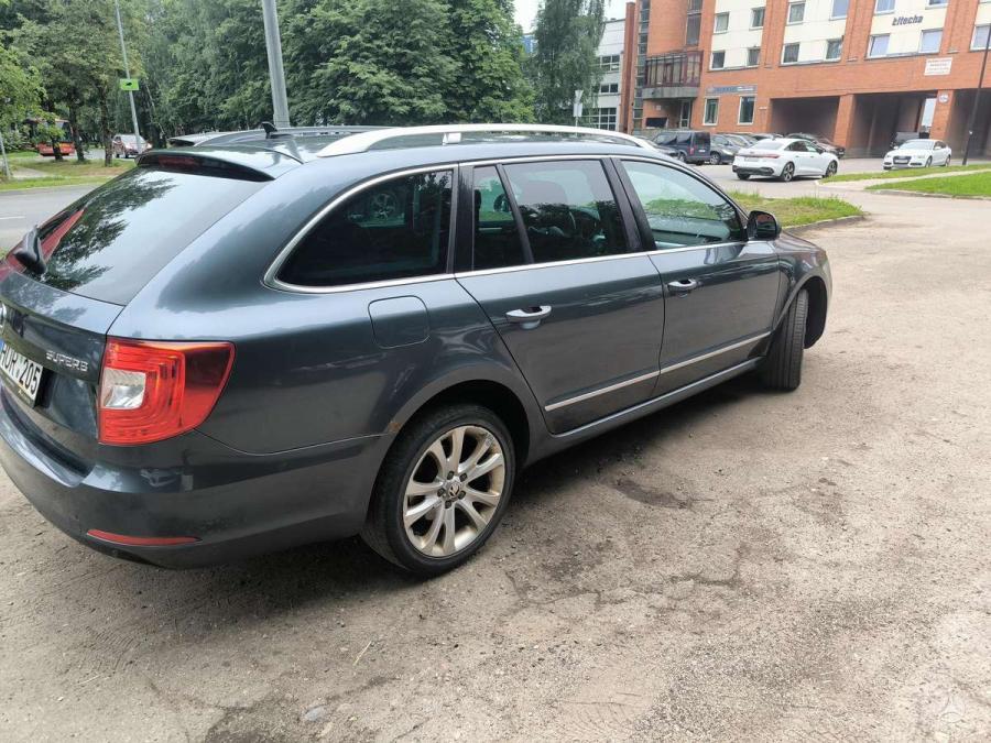Pelēks Skoda SuperB 2015 Viļņa, ar dzinēja tilpumu 1.97 L un nobraukumu 479 tūkst. km par 4500 €, foto 7 vietnē AUTOMOTO.COM.LV