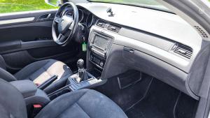 Pelēks Skoda SuperB 2015 Viļņa, ar dzinēja tilpumu 1.60 L un nobraukumu 407 tūkst. km par 2700 €, foto 16 vietnē AUTOMOTO.COM.LV