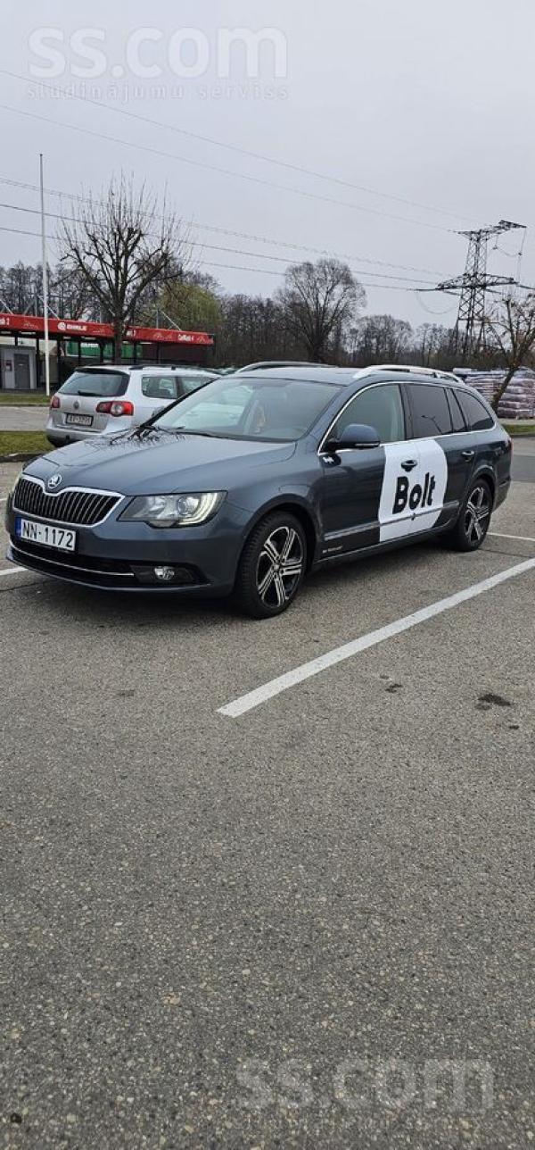 Pelēks Skoda SuperB 2015 Rīga, ar dzinēja tilpumu 1.60 L un nobraukumu 500 tūkst. km par 3000 €, foto 1 vietnē AUTOMOTO.COM.LV