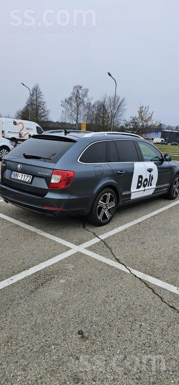 Pelēks Skoda SuperB 2015 Rīga, ar dzinēja tilpumu 1.60 L un nobraukumu 500 tūkst. km par 3000 €, foto 2 vietnē AUTOMOTO.COM.LV