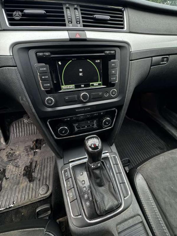 Grey Skoda SuperB 2015 in Panevezys, with an engine capacity of 1.97 L and mileage of 0 thousand km for 5500 €, photo 10 on AUTOMOTO.COM.LV
