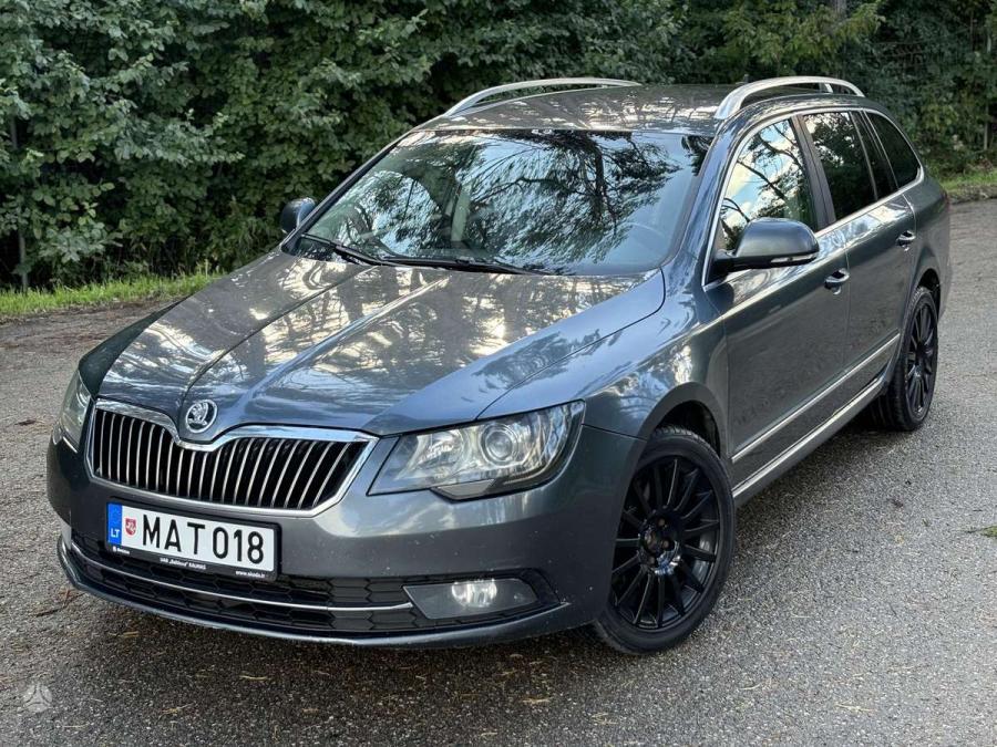 Grey Skoda SuperB 2015 in Ukmerge, with an engine capacity of 1.97 L and mileage of 361 thousand km for 5900 €, photo 1 on AUTOMOTO.COM.LV