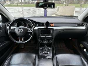Grey Skoda SuperB 2015 in Ukmerge, with an engine capacity of 1.97 L and mileage of 361 thousand km for 5900 €, photo 8 on AUTOMOTO.COM.LV