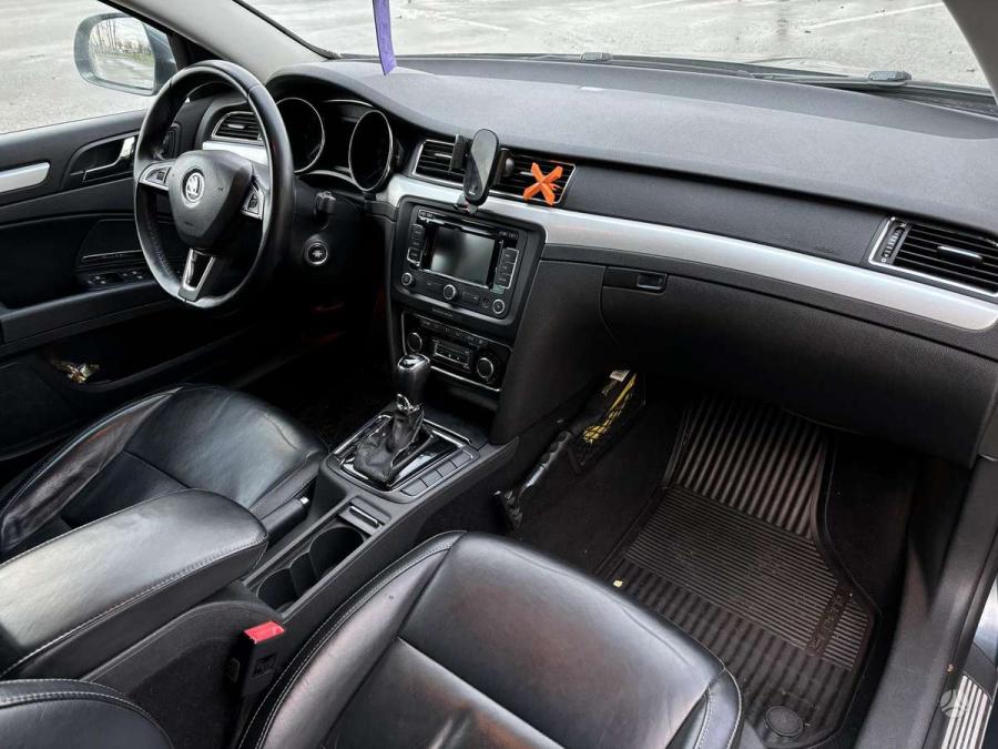 Grey Skoda SuperB 2015 in Ukmerge, with an engine capacity of 1.97 L and mileage of 361 thousand km for 5900 €, photo 9 on AUTOMOTO.COM.LV