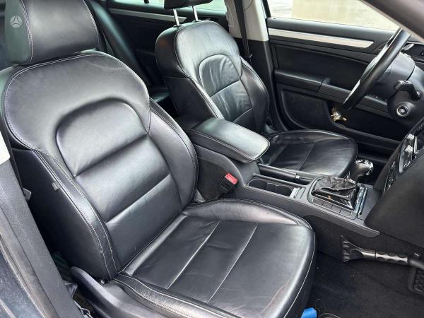Pelēks Skoda SuperB 2015 Ukmergė, ar dzinēja tilpumu 1.97 L un nobraukumu 361 tūkst. km par 5900 €, foto 10 vietnē AUTOMOTO.COM.LV