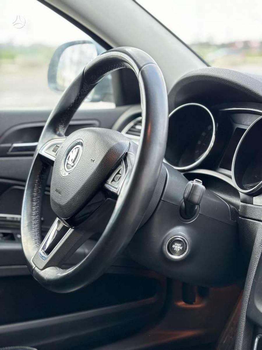 Grey Skoda SuperB 2015 in Ukmerge, with an engine capacity of 1.97 L and mileage of 361 thousand km for 5900 €, photo 12 on AUTOMOTO.COM.LV