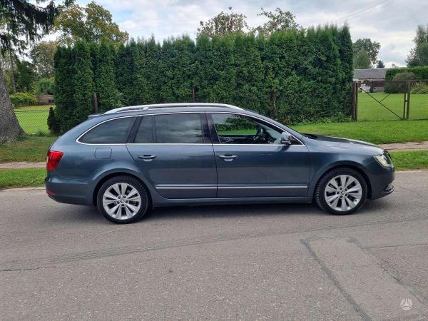 Grey Skoda SuperB 2015 in Vilnius, with an engine capacity of 1.97 L and mileage of 254 thousand km for 7700 €, photo 4 on AUTOMOTO.COM.LV