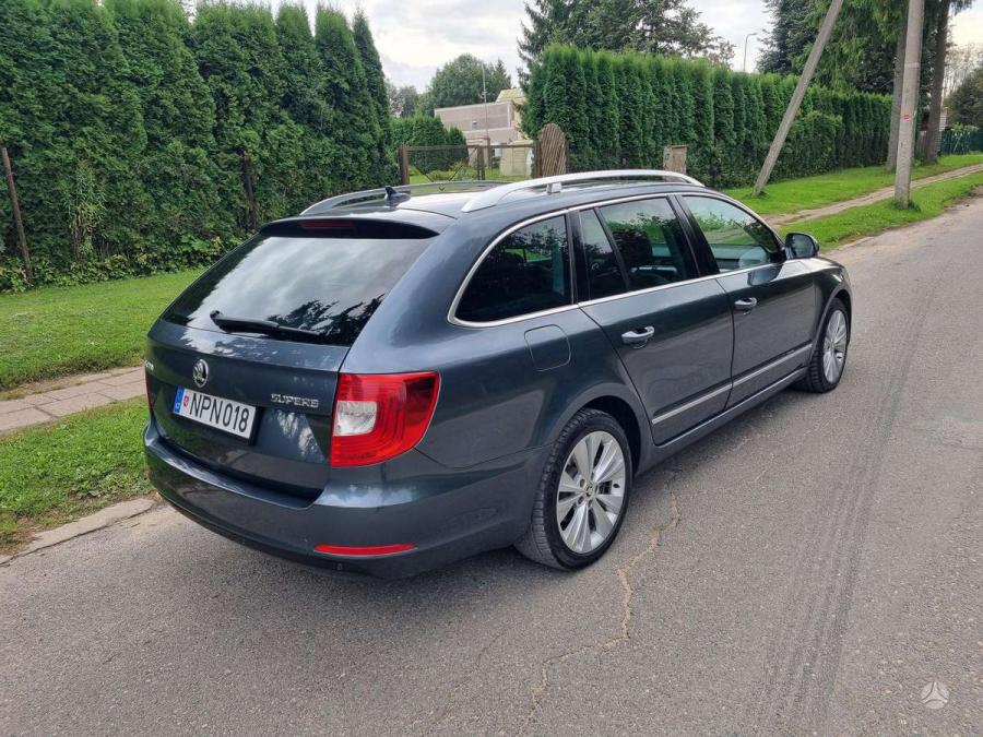 Grey Skoda SuperB 2015 in Vilnius, with an engine capacity of 1.97 L and mileage of 254 thousand km for 7700 €, photo 5 on AUTOMOTO.COM.LV