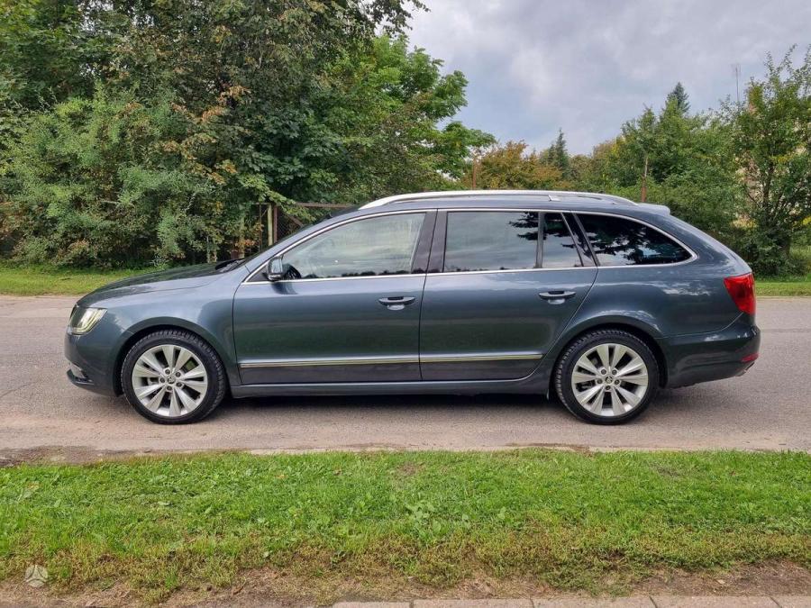 Grey Skoda SuperB 2015 in Vilnius, with an engine capacity of 1.97 L and mileage of 254 thousand km for 7700 €, photo 9 on AUTOMOTO.COM.LV