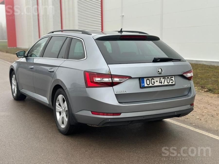 Pelēks Skoda SuperB 2016 Rīga, ar dzinēja tilpumu 1.40 L un nobraukumu 462 tūkst. km par 6000 €, foto 4 vietnē AUTOMOTO.COM.LV