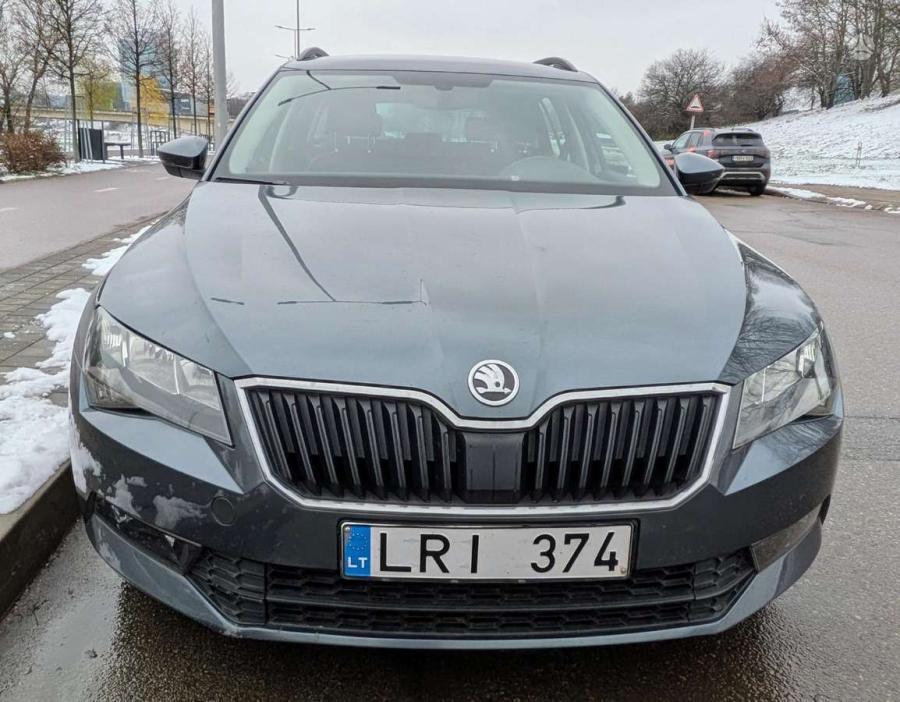 Grey Skoda SuperB 2016 in Vilnius, with an engine capacity of 1.60 L and mileage of 310 thousand km for 7800 €, photo 2 on AUTOMOTO.COM.LV