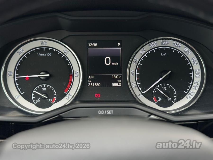 Grey Skoda SuperB 2016 in Tartu, with an engine capacity of 2.00 L and mileage of 260 thousand km for 14500 €, photo 16 on AUTOMOTO.COM.LV