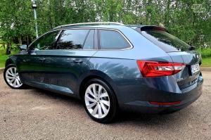 Grey Skoda SuperB 2016 in Radviliskis, with an engine capacity of 2.00 L and mileage of 257 thousand km for 10900 €, photo 9 on AUTOMOTO.COM.LV