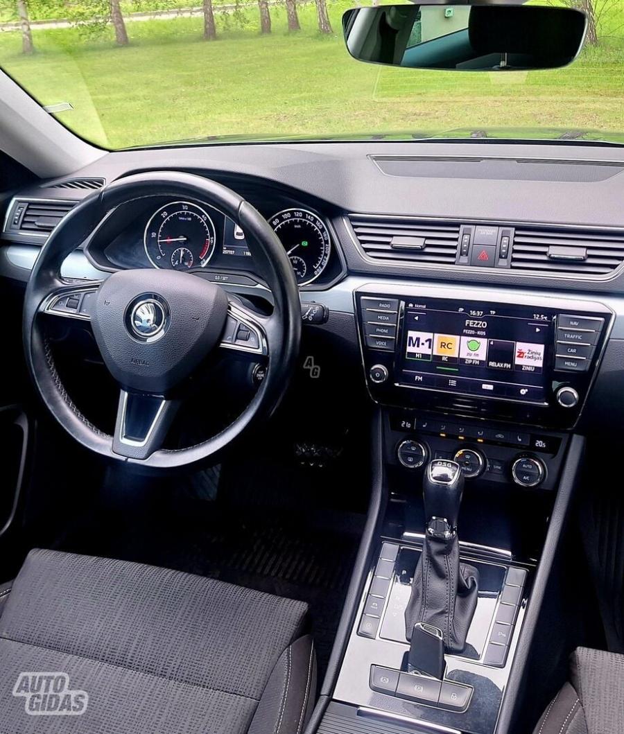 Grey Skoda SuperB 2016 in Radviliskis, with an engine capacity of 2.00 L and mileage of 257 thousand km for 10900 €, photo 13 on AUTOMOTO.COM.LV