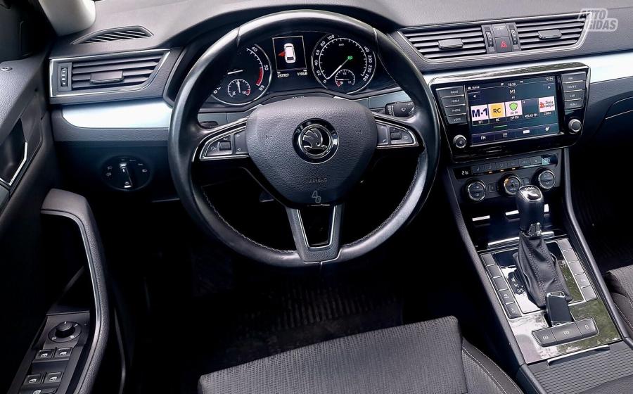 Grey Skoda SuperB 2016 in Radviliskis, with an engine capacity of 2.00 L and mileage of 257 thousand km for 10900 €, photo 20 on AUTOMOTO.COM.LV