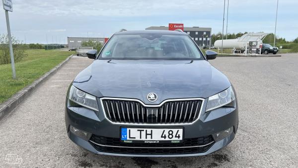 Grey Skoda SuperB 2016 in Telschi, with an engine capacity of 2.00 L and mileage of 232 thousand km for 12000 €, photo 7 on AUTOMOTO.COM.LV