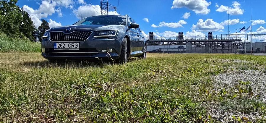 Pelēks Skoda SuperB 2016 Tallina, ar dzinēja tilpumu 2.00 L un nobraukumu 243 tūkst. km par 12000 €, foto 7 vietnē AUTOMOTO.COM.LV