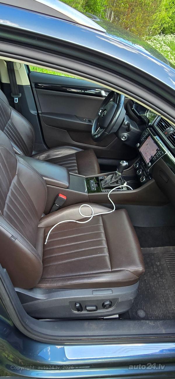 Pelēks Skoda SuperB 2016 Tallina, ar dzinēja tilpumu 2.00 L un nobraukumu 243 tūkst. km par 12000 €, foto 9 vietnē AUTOMOTO.COM.LV