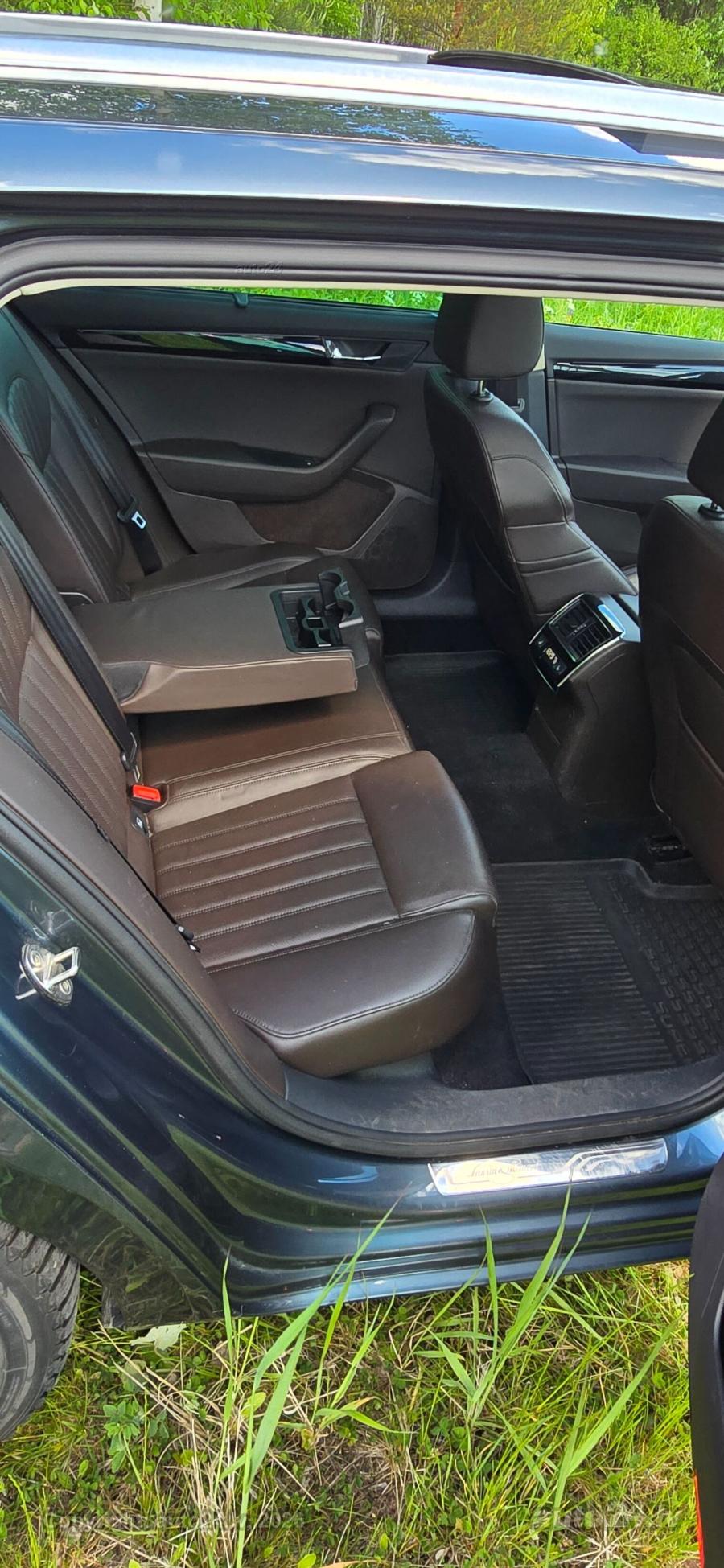 Pelēks Skoda SuperB 2016 Tallina, ar dzinēja tilpumu 2.00 L un nobraukumu 243 tūkst. km par 12000 €, foto 11 vietnē AUTOMOTO.COM.LV