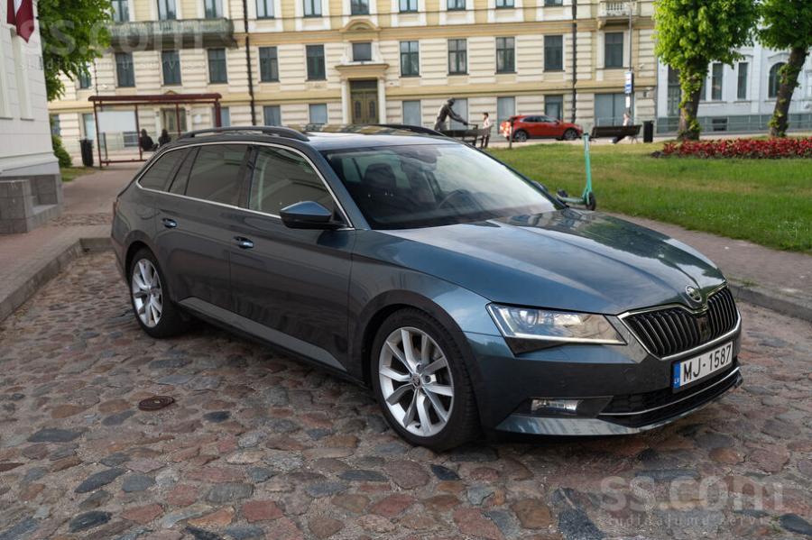 Pelēks Skoda SuperB 2016 Liepāja, ar dzinēja tilpumu 2.00 L un nobraukumu 302 tūkst. km par 11300 €, foto 1 vietnē AUTOMOTO.COM.LV
