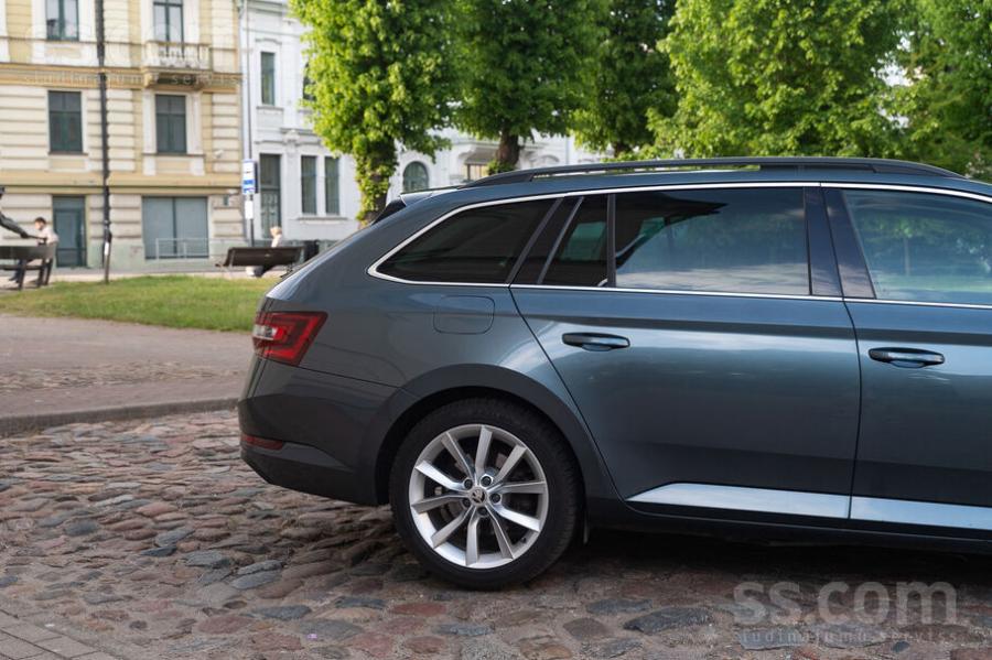 Pelēks Skoda SuperB 2016 Liepāja, ar dzinēja tilpumu 2.00 L un nobraukumu 302 tūkst. km par 11300 €, foto 9 vietnē AUTOMOTO.COM.LV