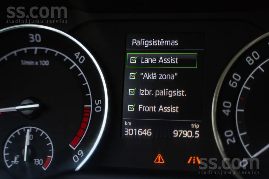 Pelēks Skoda SuperB 2016 Liepāja, ar dzinēja tilpumu 2.00 L un nobraukumu 302 tūkst. km par 11300 €, foto 18 vietnē AUTOMOTO.COM.LV
