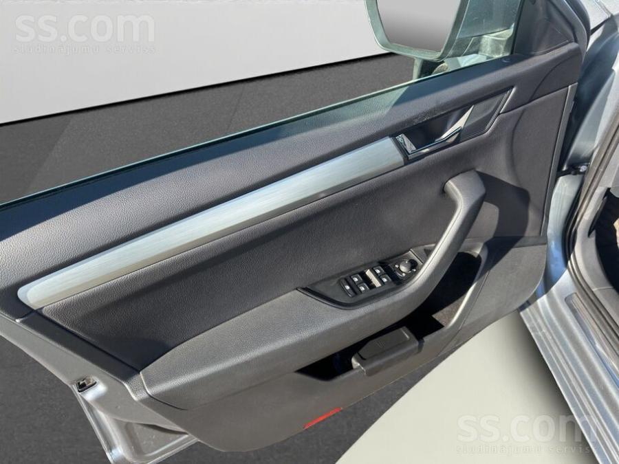 Pelēks Skoda SuperB 2016 Rīga, ar dzinēja tilpumu 2.00 L un nobraukumu 117 tūkst. km par 12990 €, foto 13 vietnē AUTOMOTO.COM.LV