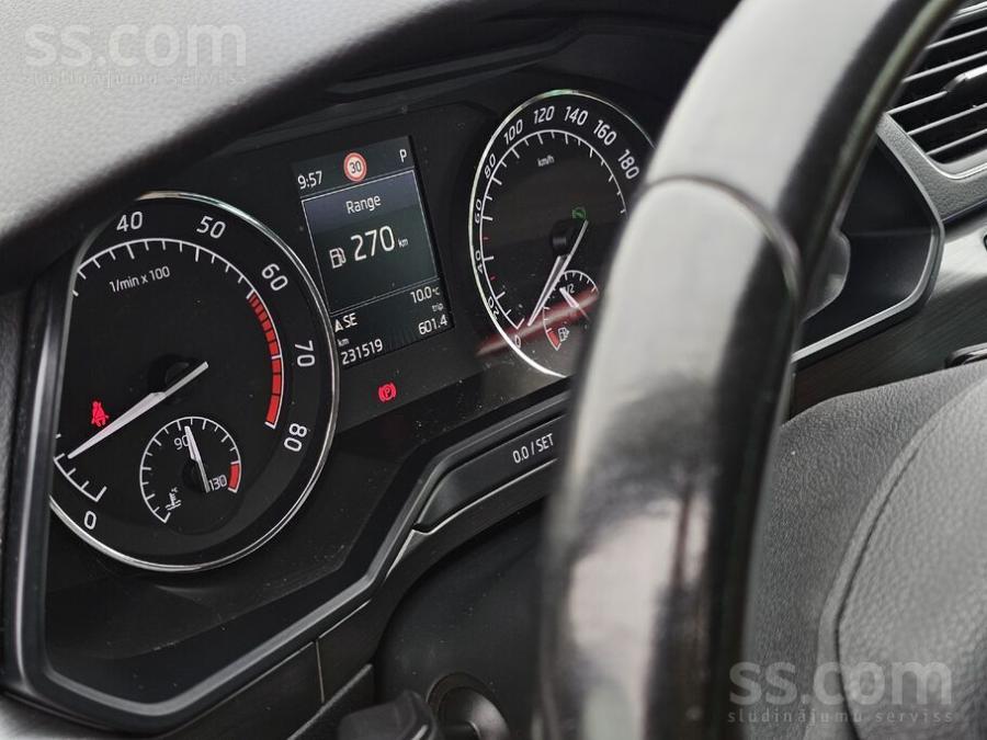 Pelēks Skoda SuperB 2016 Rīga, ar dzinēja tilpumu 1.80 L un nobraukumu 232 tūkst. km par 10800 €, foto 28 vietnē AUTOMOTO.COM.LV