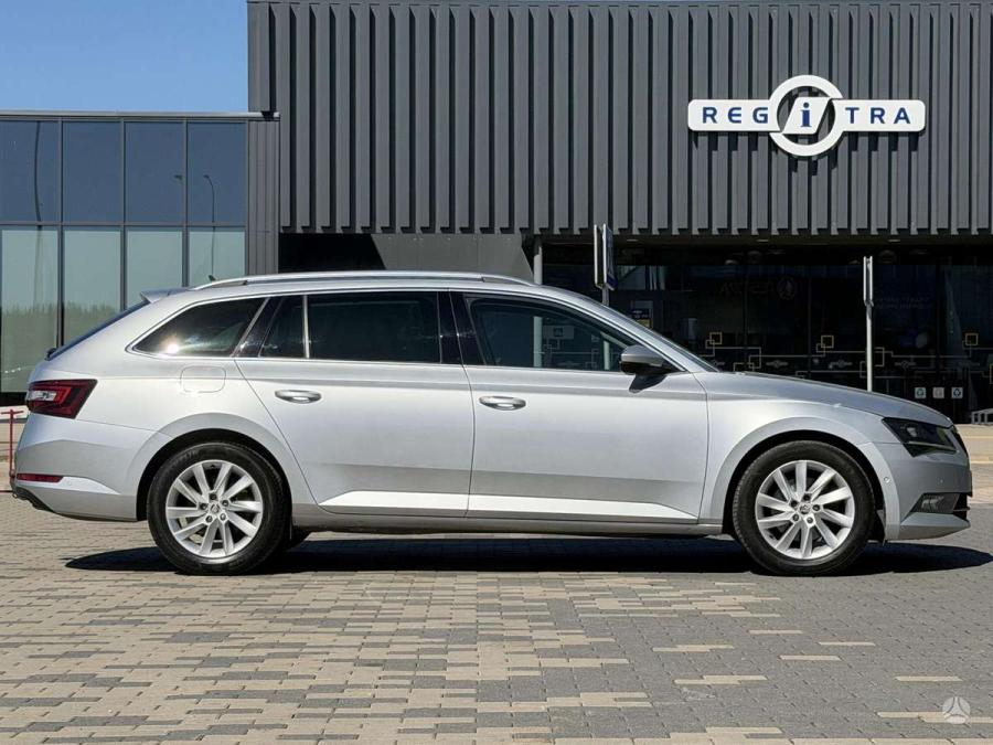 Pelēks Skoda SuperB 2016 Šauļi, ar dzinēja tilpumu 1.80 L un nobraukumu 142 tūkst. km par 10490 €, foto 5 vietnē AUTOMOTO.COM.LV