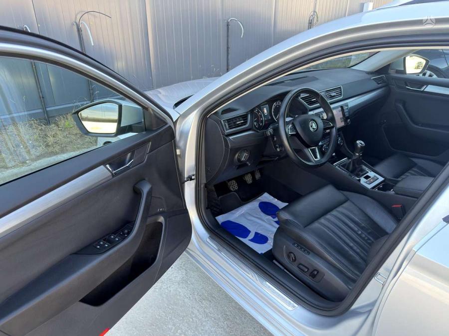 Pelēks Skoda SuperB 2016 Šauļi, ar dzinēja tilpumu 1.80 L un nobraukumu 142 tūkst. km par 10490 €, foto 12 vietnē AUTOMOTO.COM.LV