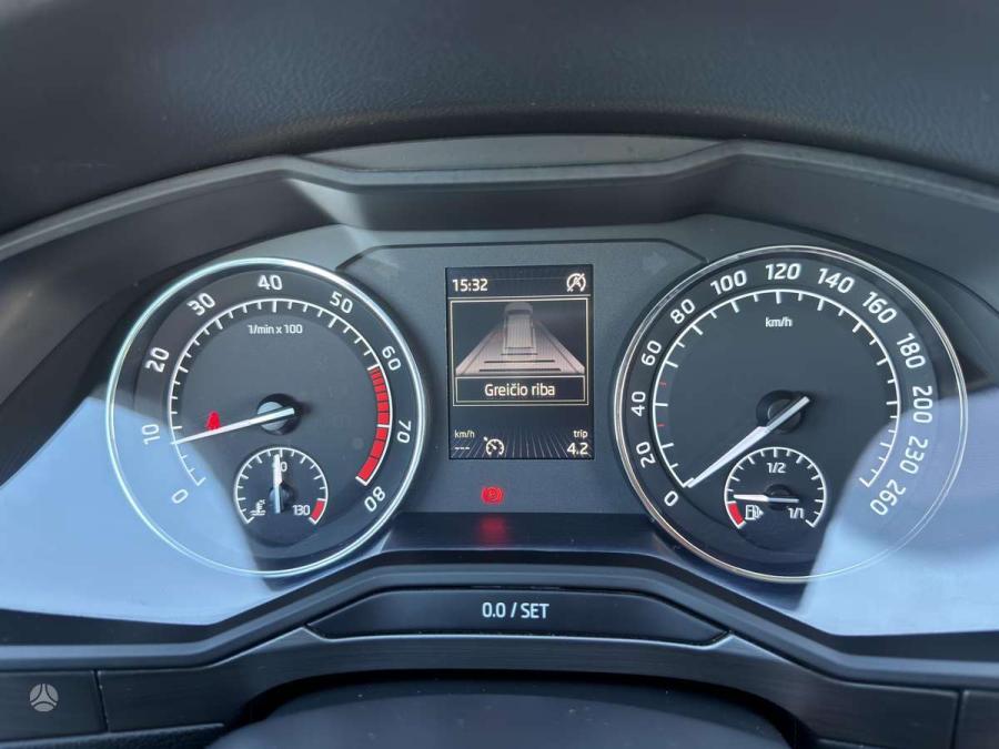 Pelēks Skoda SuperB 2016 Šauļi, ar dzinēja tilpumu 1.80 L un nobraukumu 142 tūkst. km par 10490 €, foto 36 vietnē AUTOMOTO.COM.LV