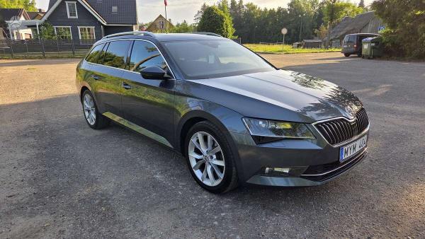 Pelēks Skoda SuperB 2016 Telšiai, ar dzinēja tilpumu 1.97 L un nobraukumu 233 tūkst. km par 12500 €, foto 2 vietnē AUTOMOTO.COM.LV