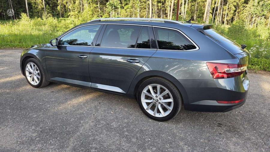 Pelēks Skoda SuperB 2016 Telšiai, ar dzinēja tilpumu 1.97 L un nobraukumu 233 tūkst. km par 12500 €, foto 10 vietnē AUTOMOTO.COM.LV