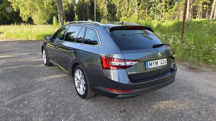 Pelēks Skoda SuperB 2016 Telšiai, ar dzinēja tilpumu 1.97 L un nobraukumu 233 tūkst. km par 12500 €, foto 12 vietnē AUTOMOTO.COM.LV