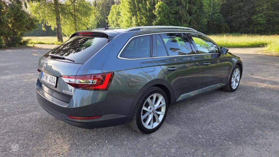 Pelēks Skoda SuperB 2016 Telšiai, ar dzinēja tilpumu 1.97 L un nobraukumu 233 tūkst. km par 12500 €, foto 14 vietnē AUTOMOTO.COM.LV
