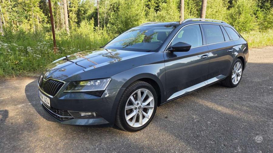 Pelēks Skoda SuperB 2016 Telšiai, ar dzinēja tilpumu 1.97 L un nobraukumu 233 tūkst. km par 12500 €, foto 18 vietnē AUTOMOTO.COM.LV