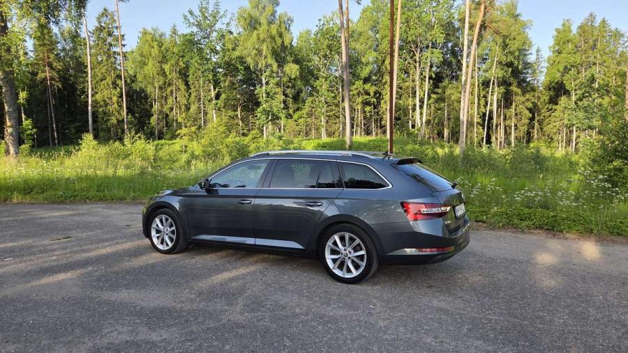 Pelēks Skoda SuperB 2016 Telšiai, ar dzinēja tilpumu 1.97 L un nobraukumu 233 tūkst. km par 12500 €, foto 21 vietnē AUTOMOTO.COM.LV