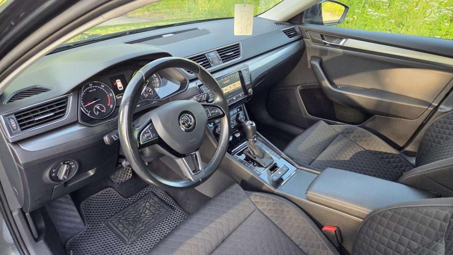 Pelēks Skoda SuperB 2016 Telšiai, ar dzinēja tilpumu 1.97 L un nobraukumu 233 tūkst. km par 12500 €, foto 24 vietnē AUTOMOTO.COM.LV