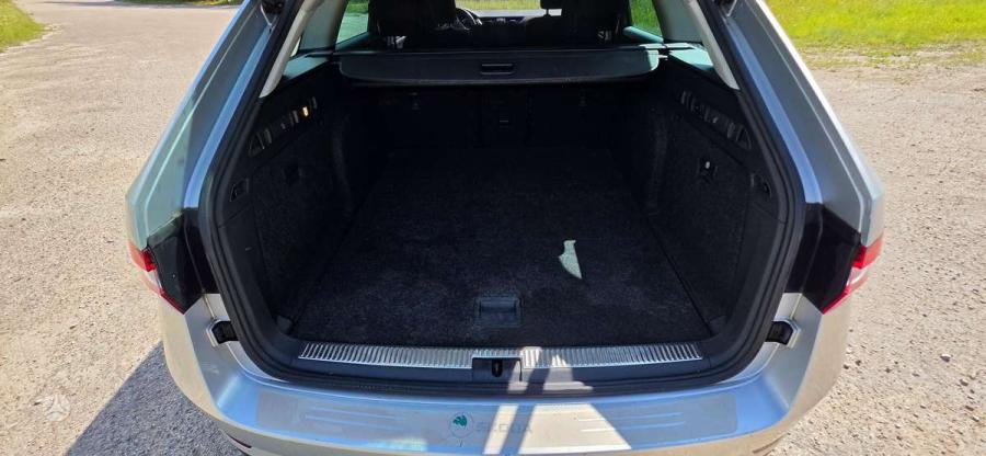 Pelēks Skoda SuperB 2016 Viļņa, ar dzinēja tilpumu 1.97 L un nobraukumu 292 tūkst. km par 8400 €, foto 7 vietnē AUTOMOTO.COM.LV