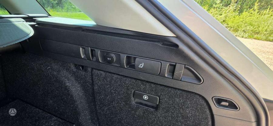Pelēks Skoda SuperB 2016 Viļņa, ar dzinēja tilpumu 1.97 L un nobraukumu 292 tūkst. km par 8400 €, foto 9 vietnē AUTOMOTO.COM.LV