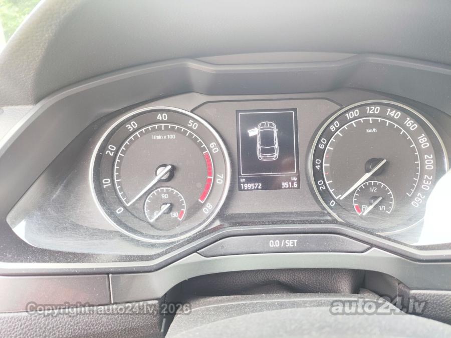 Grey Skoda SuperB 2016 in Tallinn, with an engine capacity of 1.40 L and mileage of 200 thousand km for 9000 €, photo 6 on AUTOMOTO.COM.LV