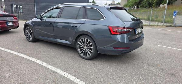 Pelēks Skoda SuperB 2016 Raseiniai, ar dzinēja tilpumu 1.97 L un nobraukumu 439 tūkst. km par 9700 €, foto 5 vietnē AUTOMOTO.COM.LV