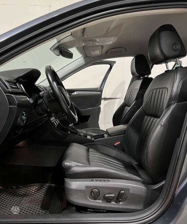 Grey Skoda SuperB 2016 in Klaipeda, with an engine capacity of 1.97 L and mileage of 227 thousand km for 12999 €, photo 3 on AUTOMOTO.COM.LV