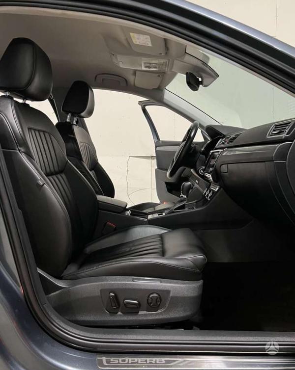 Grey Skoda SuperB 2016 in Klaipeda, with an engine capacity of 1.97 L and mileage of 227 thousand km for 12999 €, photo 5 on AUTOMOTO.COM.LV