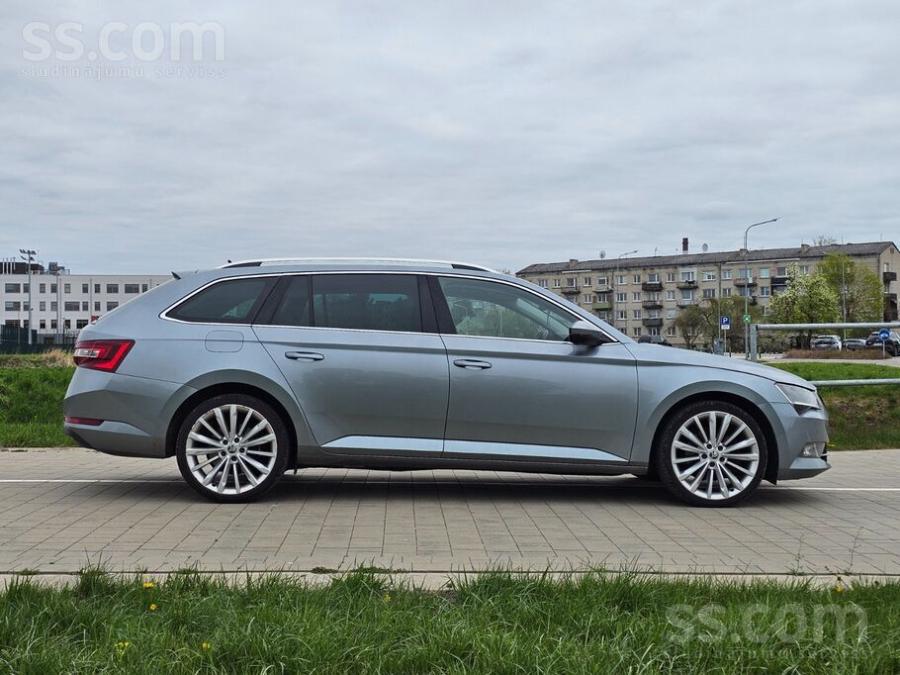 Grey Skoda SuperB 2016 in Riga, with an engine capacity of 1.80 L and mileage of 235 thousand km for 10500 €, photo 5 on AUTOMOTO.COM.LV