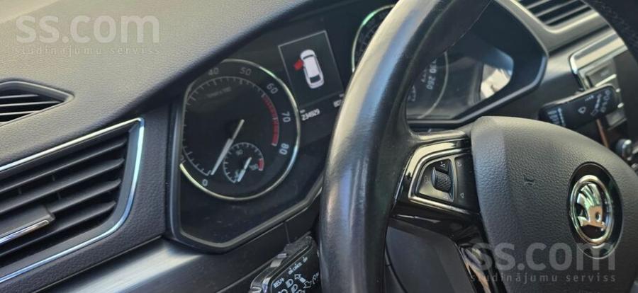 Grey Skoda SuperB 2016 in Riga, with an engine capacity of 1.80 L and mileage of 235 thousand km for 10500 €, photo 20 on AUTOMOTO.COM.LV