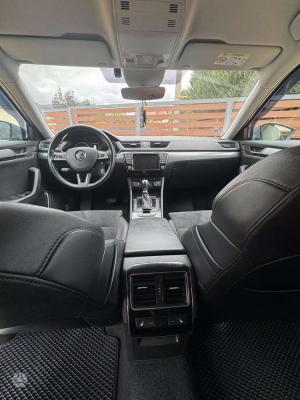 Grey Skoda SuperB 2016 in Kaunas, with an engine capacity of 2.00 L and mileage of 224 thousand km for 12600 €, photo 8 on AUTOMOTO.COM.LV