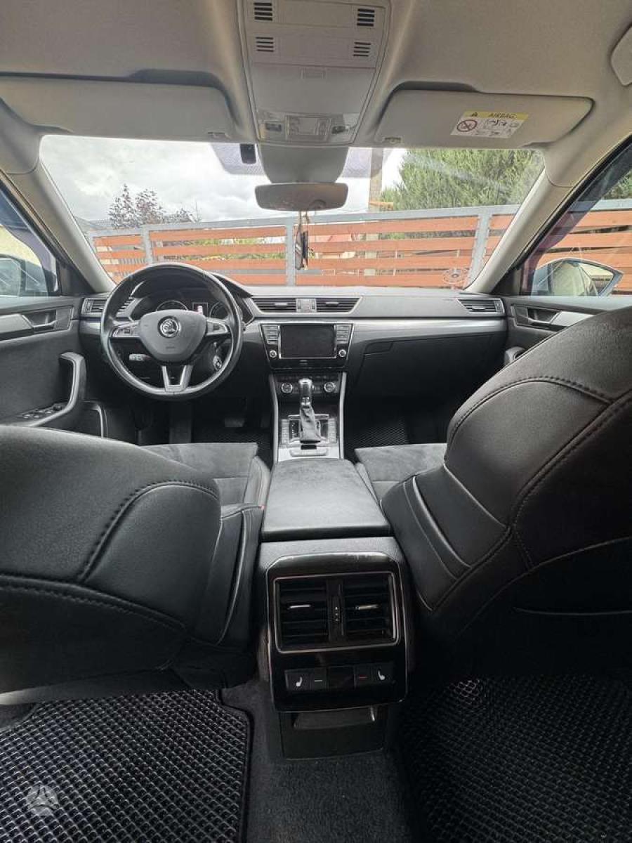 Grey Skoda SuperB 2016 in Kaunas, with an engine capacity of 2.00 L and mileage of 224 thousand km for 12600 €, photo 8 on AUTOMOTO.COM.LV